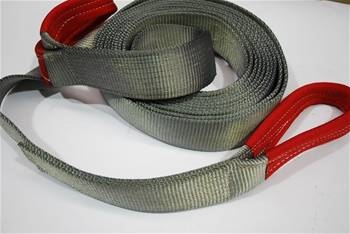 Recovering 4wd and 4x4 vehicles with a Snatch Strap - Tough Toys